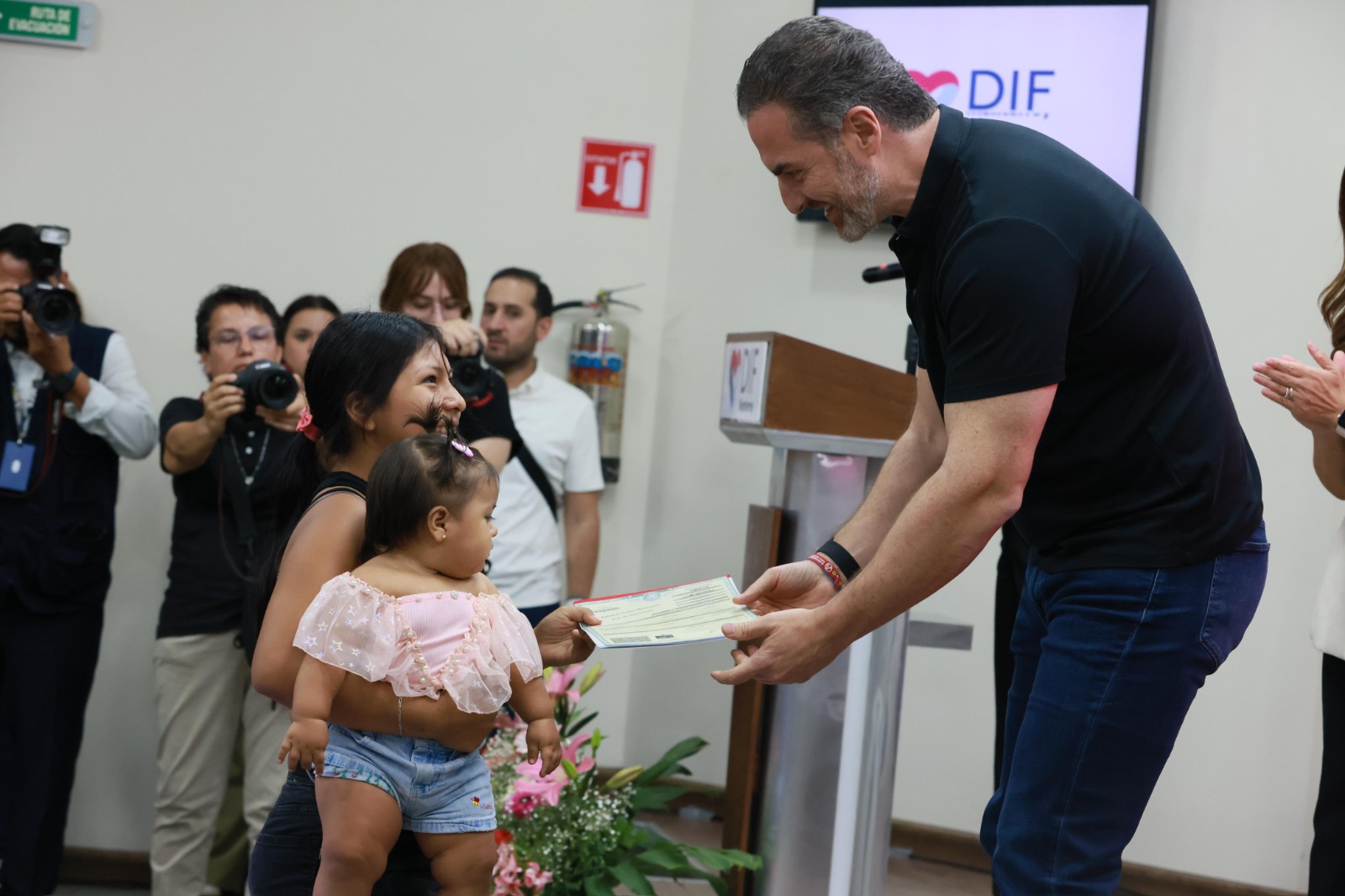 Arranca DIF Monterrey el programa “Oficialmente Regios” - Enfoque Monterrey