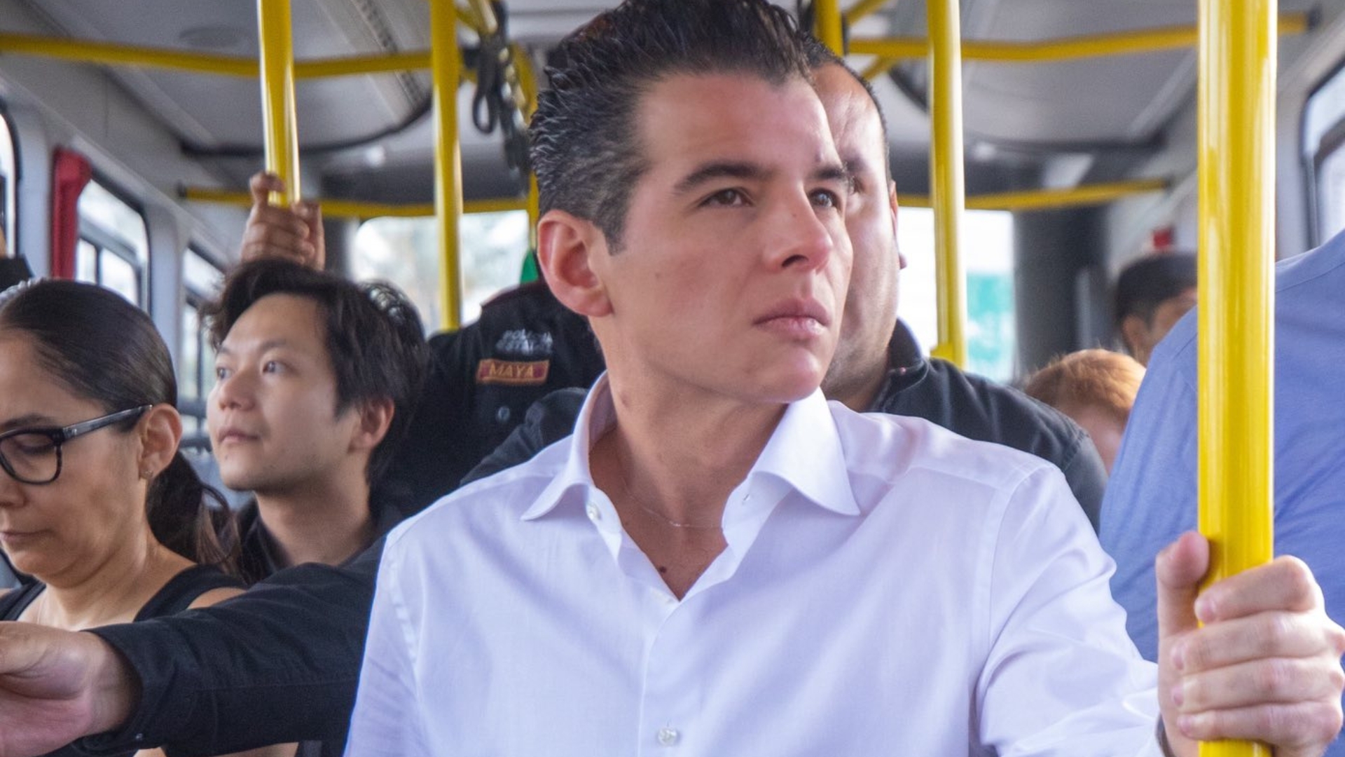 Destaca Miguel Ángel Flores entrega de 60 camiones - Enfoque Monterrey