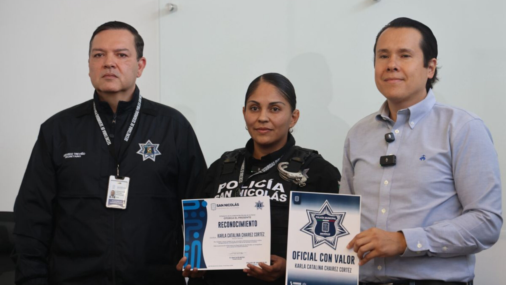Reconocen a policía de San Nicolás por proteger a menores - Enfoque ...