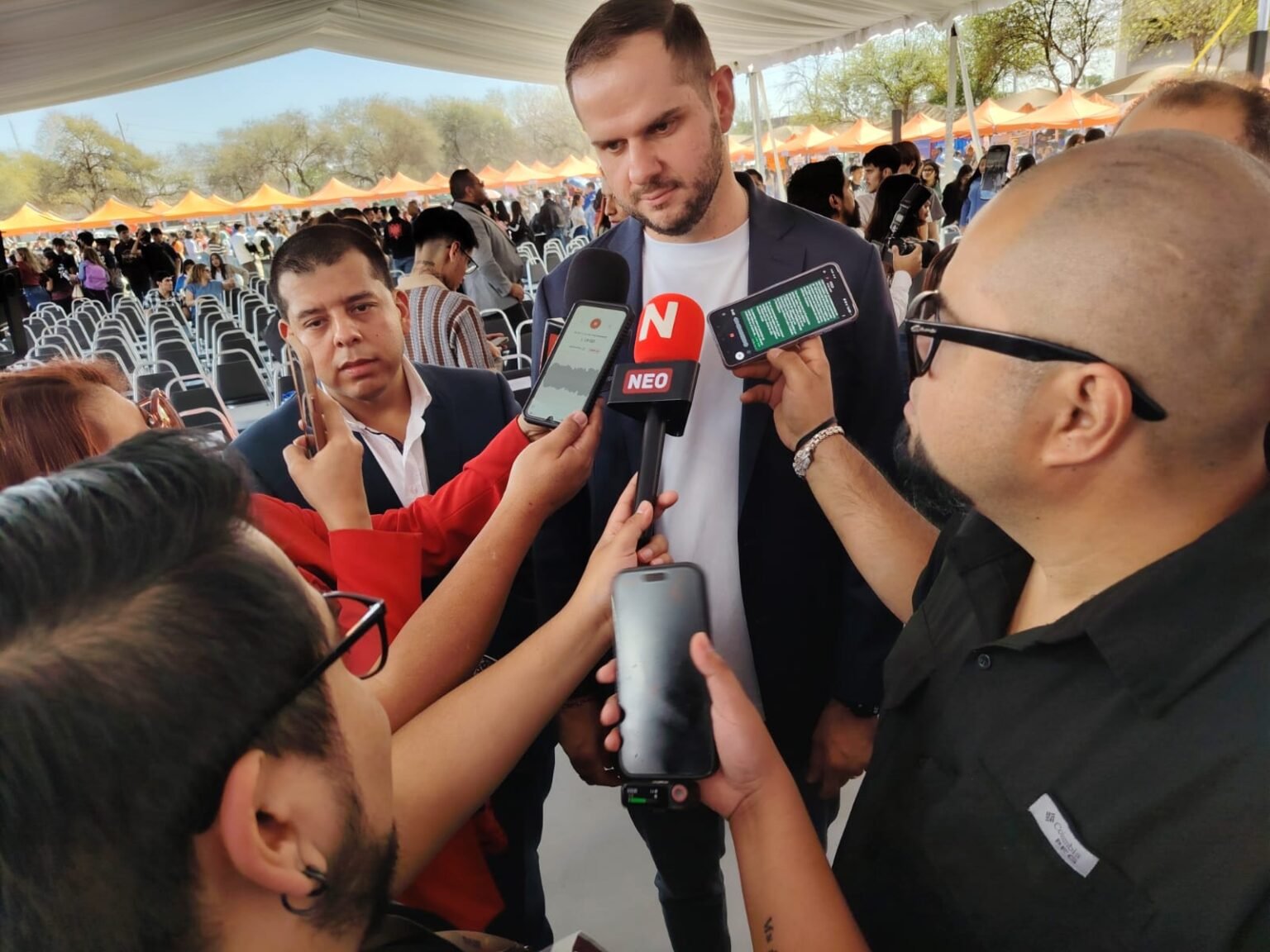 Checo Pérez: Cadillac lanza su primera merch oficial - Enfoque Monterrey